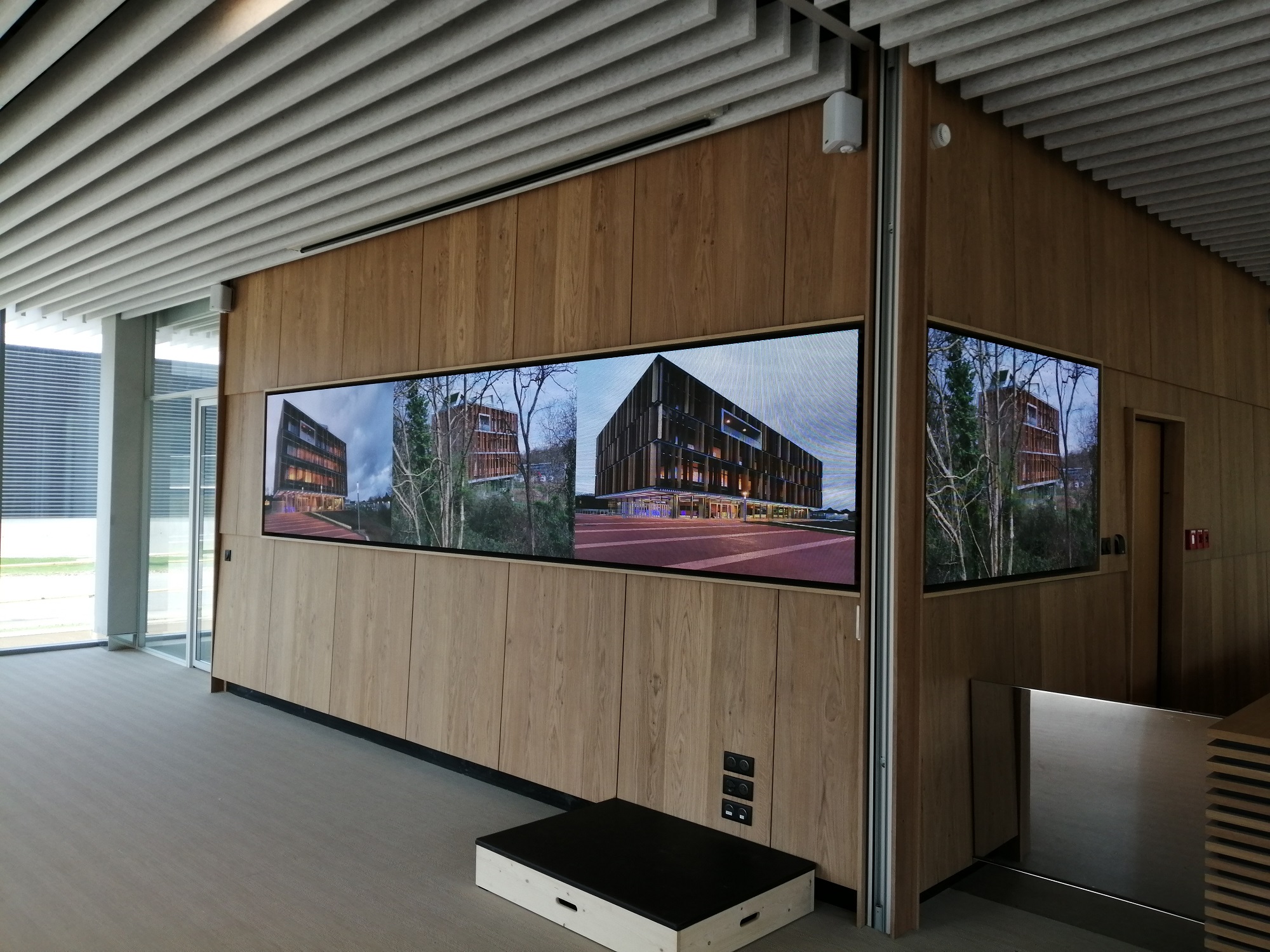 Une salle de supervision dernière génération pour le nouveau siège de ...